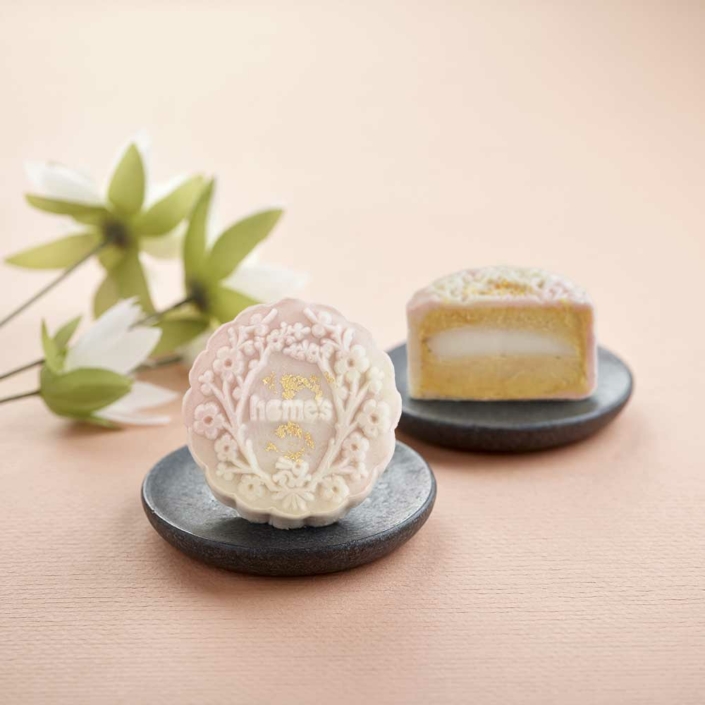 Home's Favourite - Durian Mooncake, Mochi, Cookies & Pastries