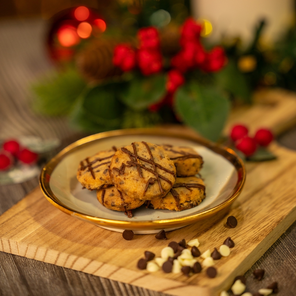 Duo Colour Chocolate Chips Cookies - Home's Favourite
